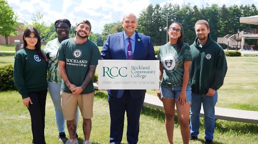 Hispanic Outlook Higher Education Magazine. Education Jobs.